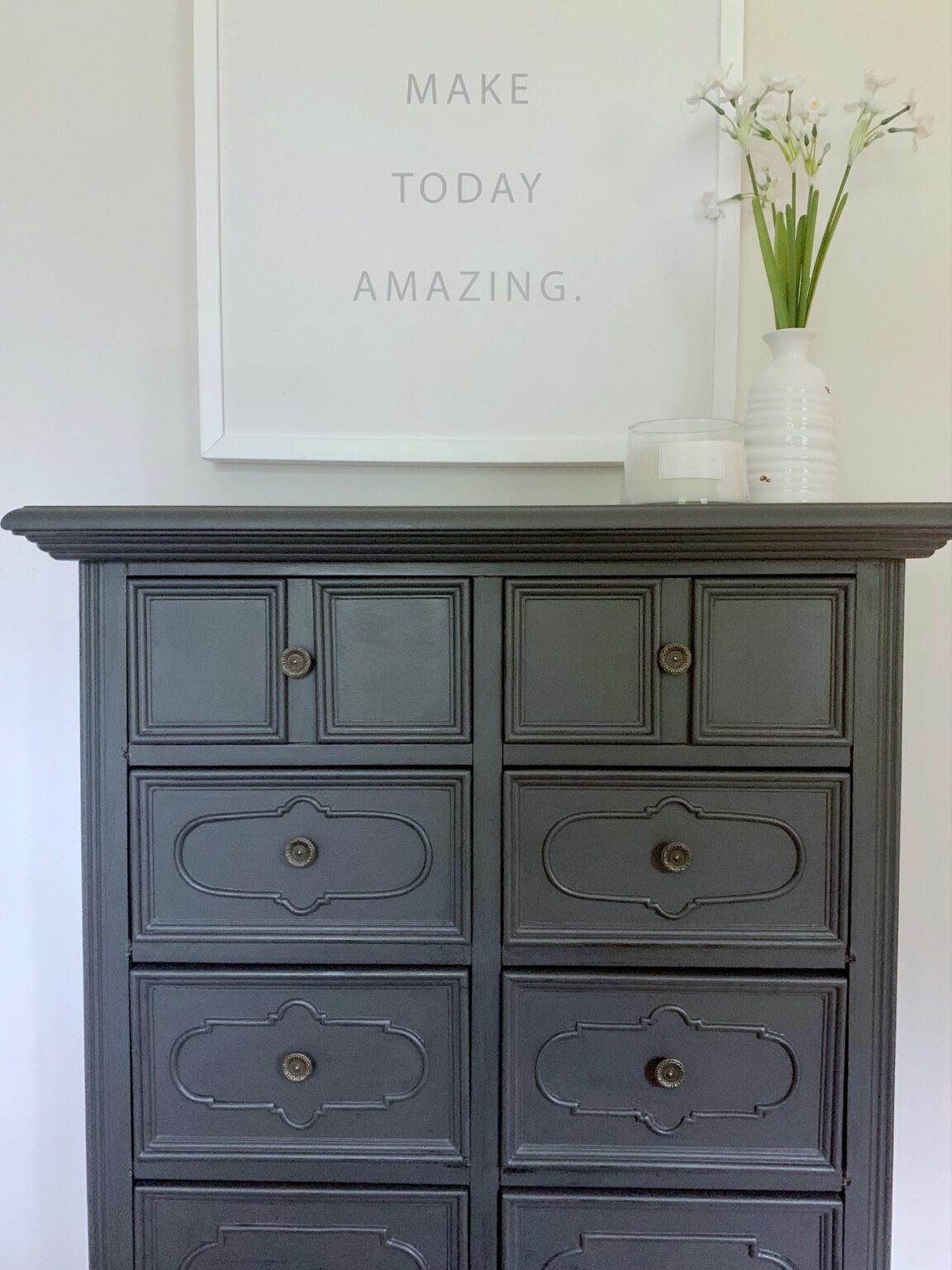 The Best Black Paints for Furniture (Recommended by Expert Refinishers ...
