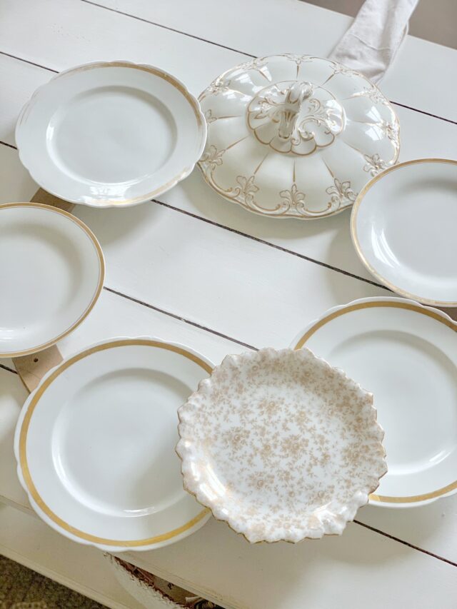 How to Make a China Plate Wreath (Using Vintage Plates and Teacups ...